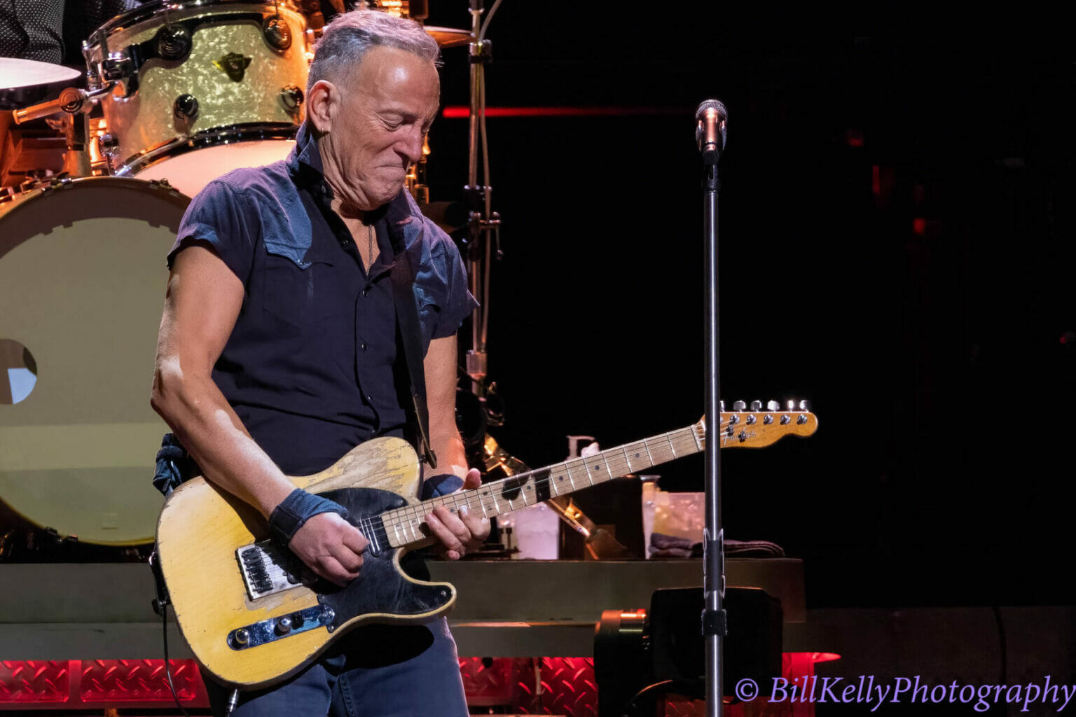 Bruce Springsteen Cascades Classics in New York Ahead of European Leg ...