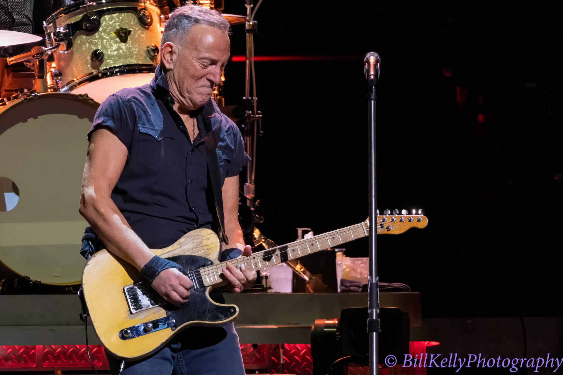 Bruce Springsteen Cascades Classics in New York Ahead of European Leg ...