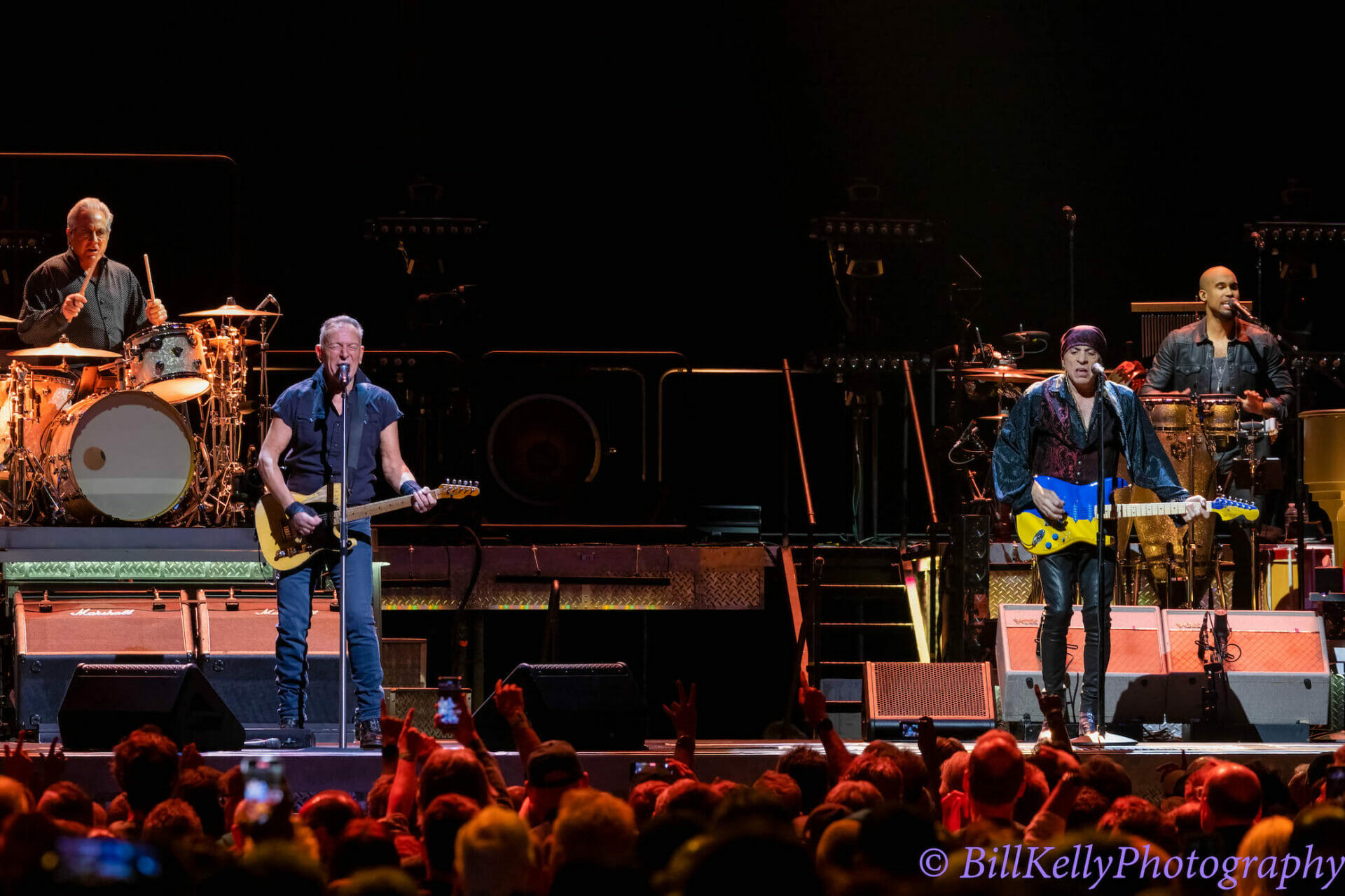 Bruce Springsteen Cascades Classics in New York Ahead of European Leg ...