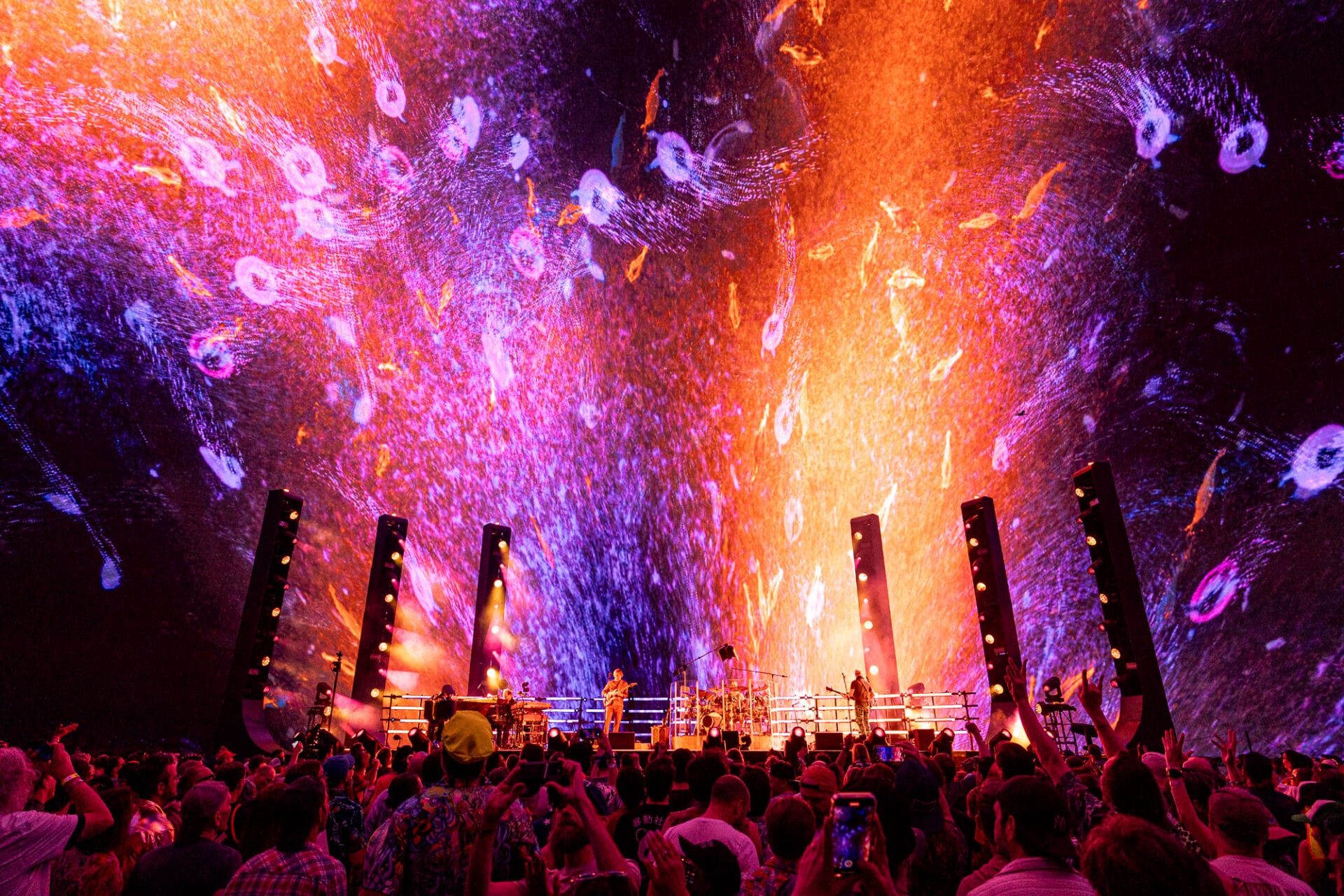 Phish Change Forms for Final Sphere Performance (A Gallery + Recap)