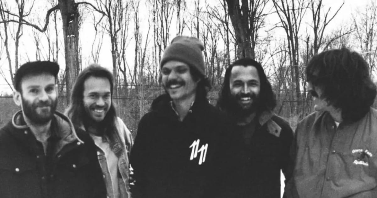 Goose Go Back to Class: Band Members Return to Former High School for ...