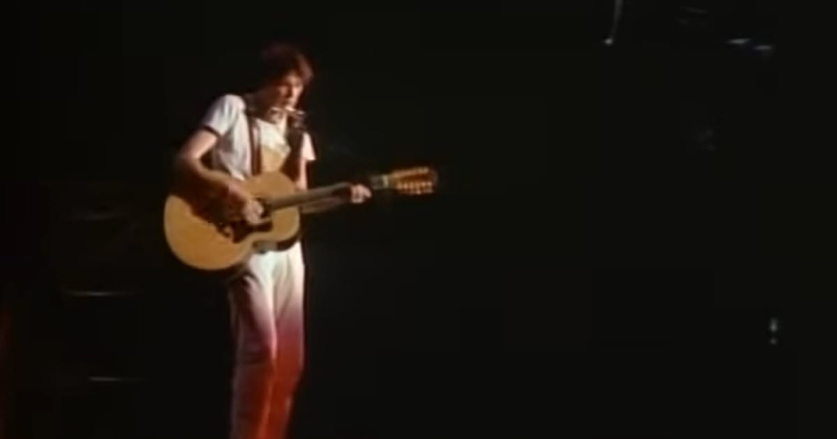 Watch: Neil Young Shares Previously Unreleased 1978 Live Performance of ...