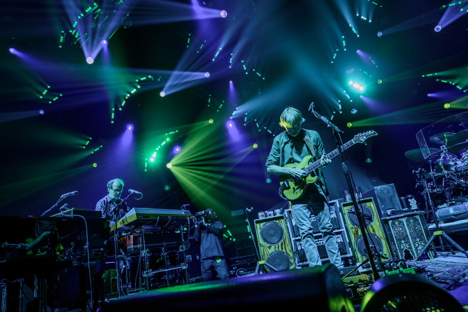 Phish Bring Three Bust-Outs and Record-Setting 42-Minute “What’s Going ...
