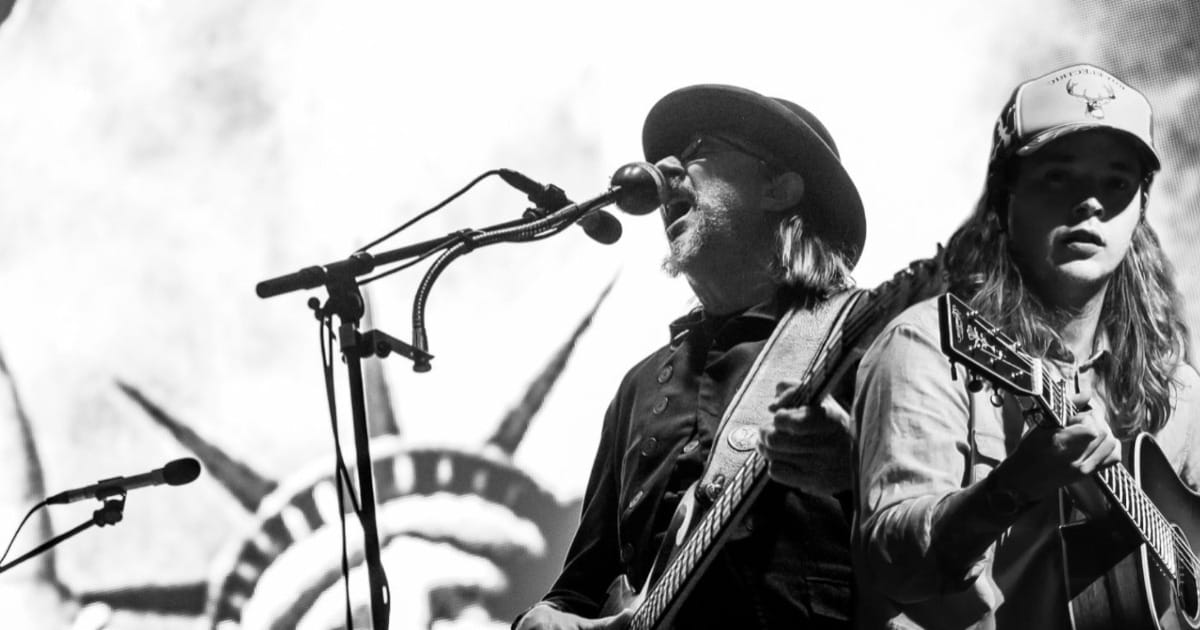 Watch: Billy Strings Joins Primus on "Wynona's Big Brown Beaver" in ...