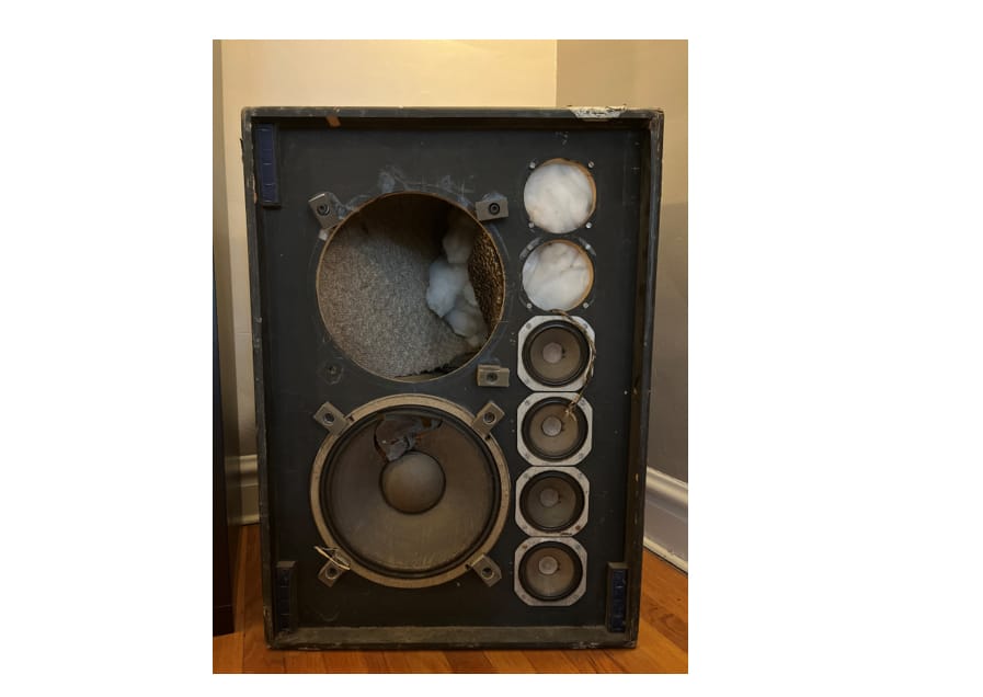 Loud and Clear: A New Look at The Grateful Dead’s Epic Wall of Sound