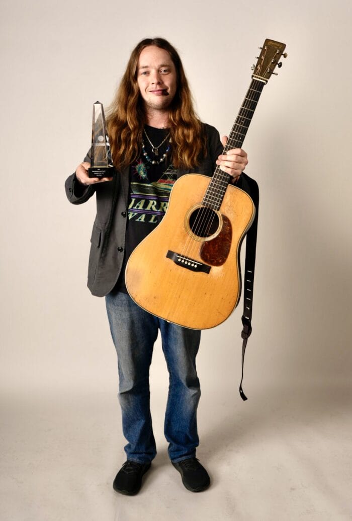 Billy Strings Takes Home Entertainer of the Year at 36th Annual IBMA ...